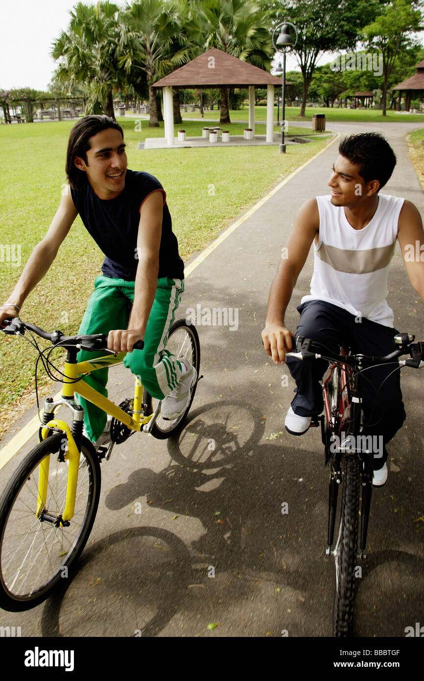 Indian track cycling hi-res stock photography and images - Alamy