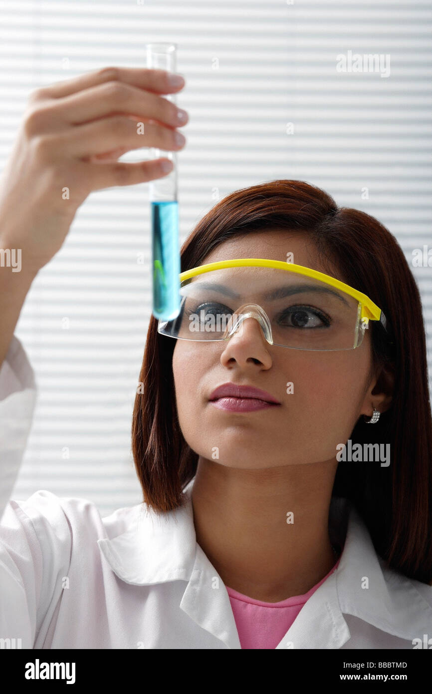 Vile of liquid hi-res stock photography and images - Alamy