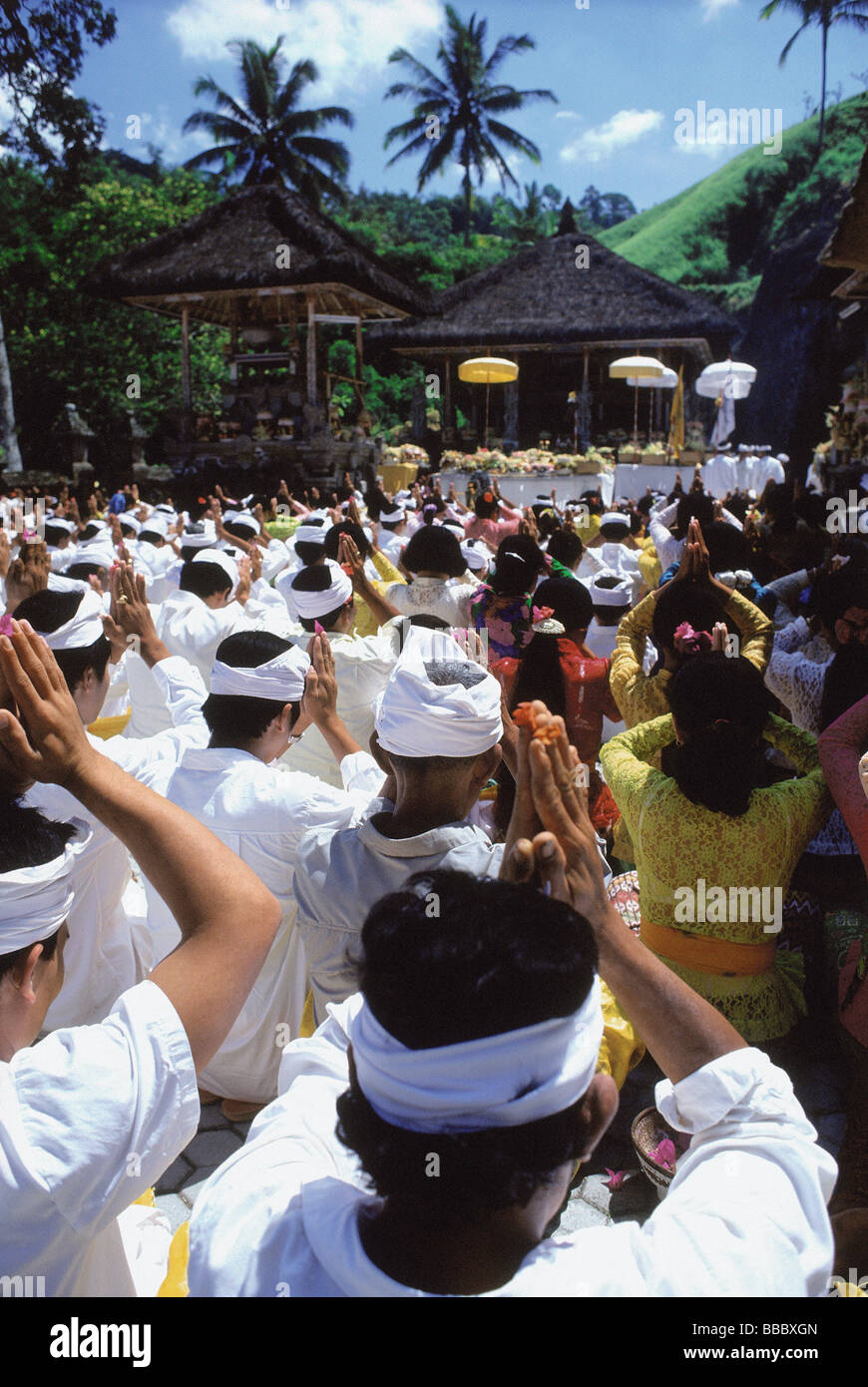 Indonesia, Bali, Mass prayer at Gunung Kawi Temple Stock Photo - Alamy
