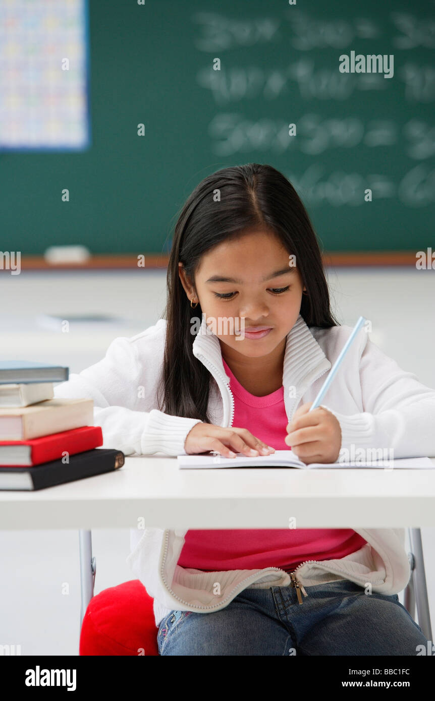 Filipino girl books hi-res stock photography and images - Alamy