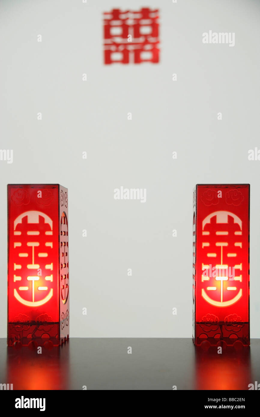 Traditional chinese wedding candles hi-res stock photography and images ...