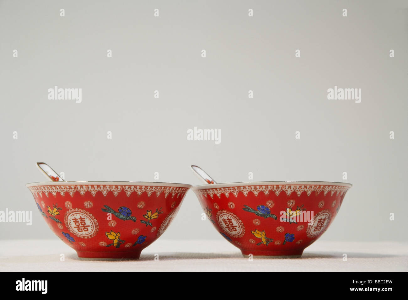 Traditional Chinese bowls Stock Photo - Alamy