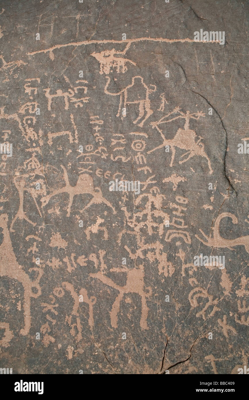 Rock paintings in Wadi Rum desert, Jordan Stock Photo - Alamy
