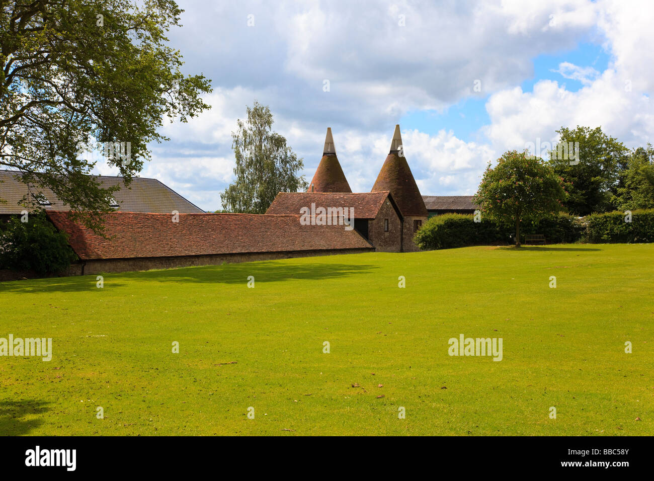Views of the attractive village green at West Peckham Kent UK Stock ...