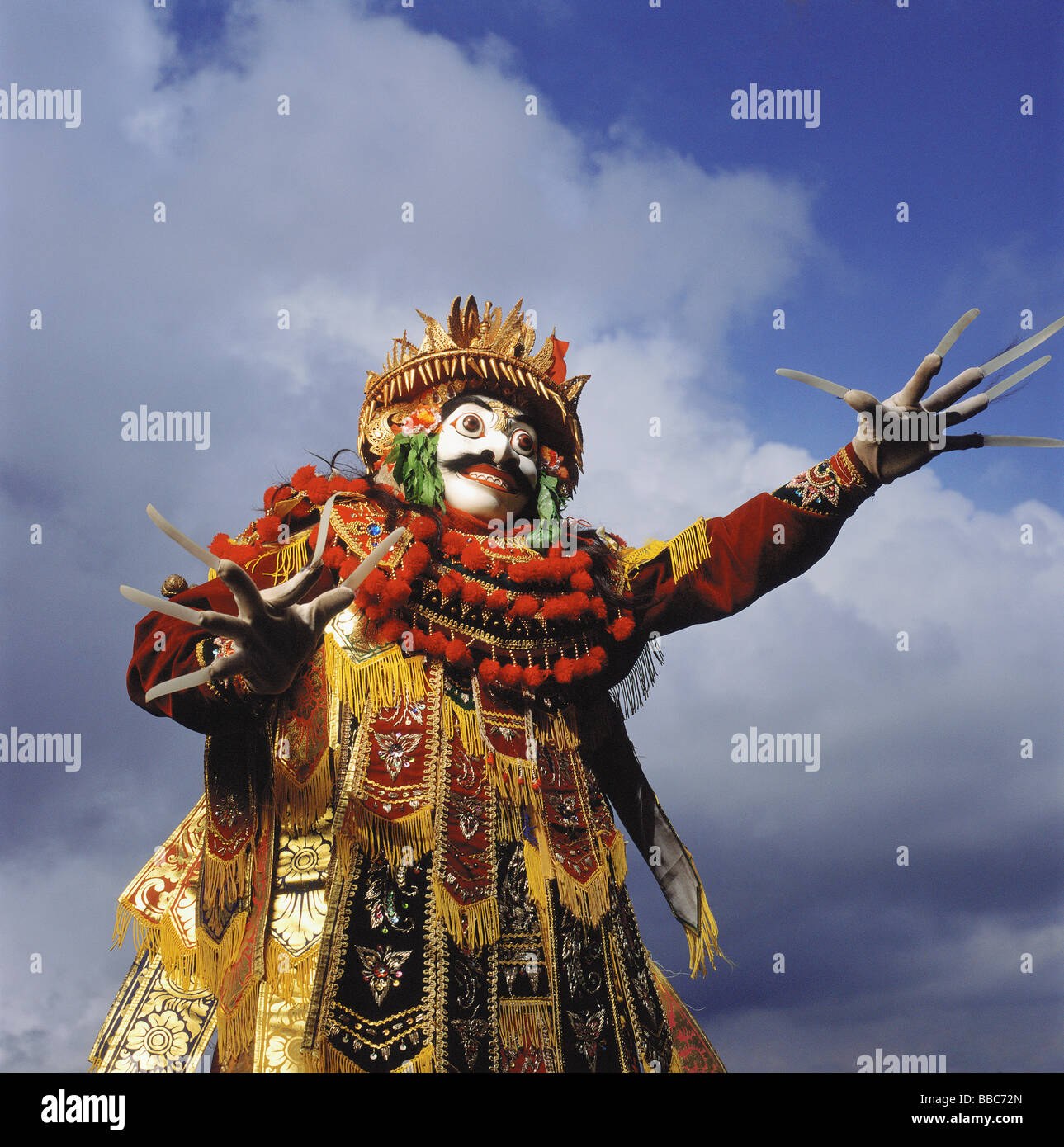 Indonesia, Bali, Ubud, Mask (Topeng) dancer performing Stock Photo - Alamy