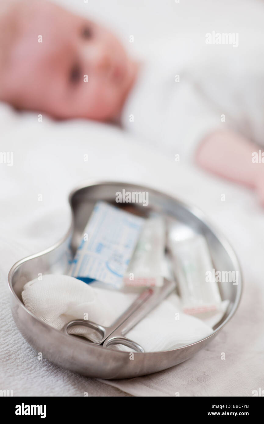 Medical utensils hi-res stock photography and images - Alamy