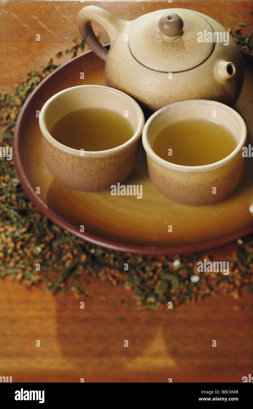Chinese tea pot cups hi-res stock photography and images - Alamy
