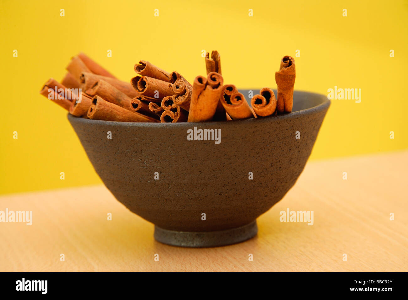 Cinnamon cinnamon bowl hi-res stock photography and images - Alamy