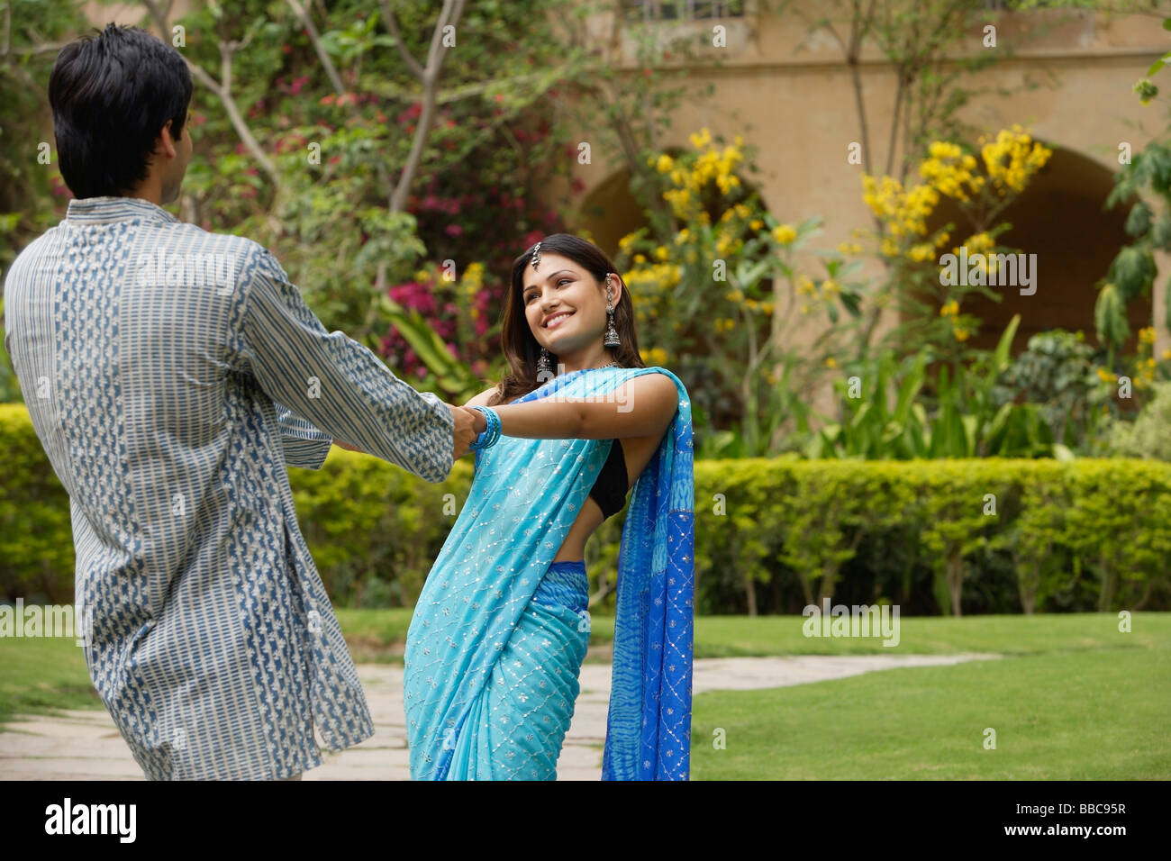 Women dancing backwards hi-res stock photography and images - Alamy