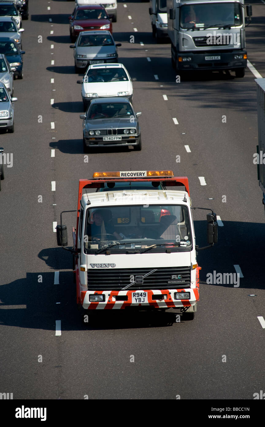 Queuing trucks hi-res stock photography and images - Alamy