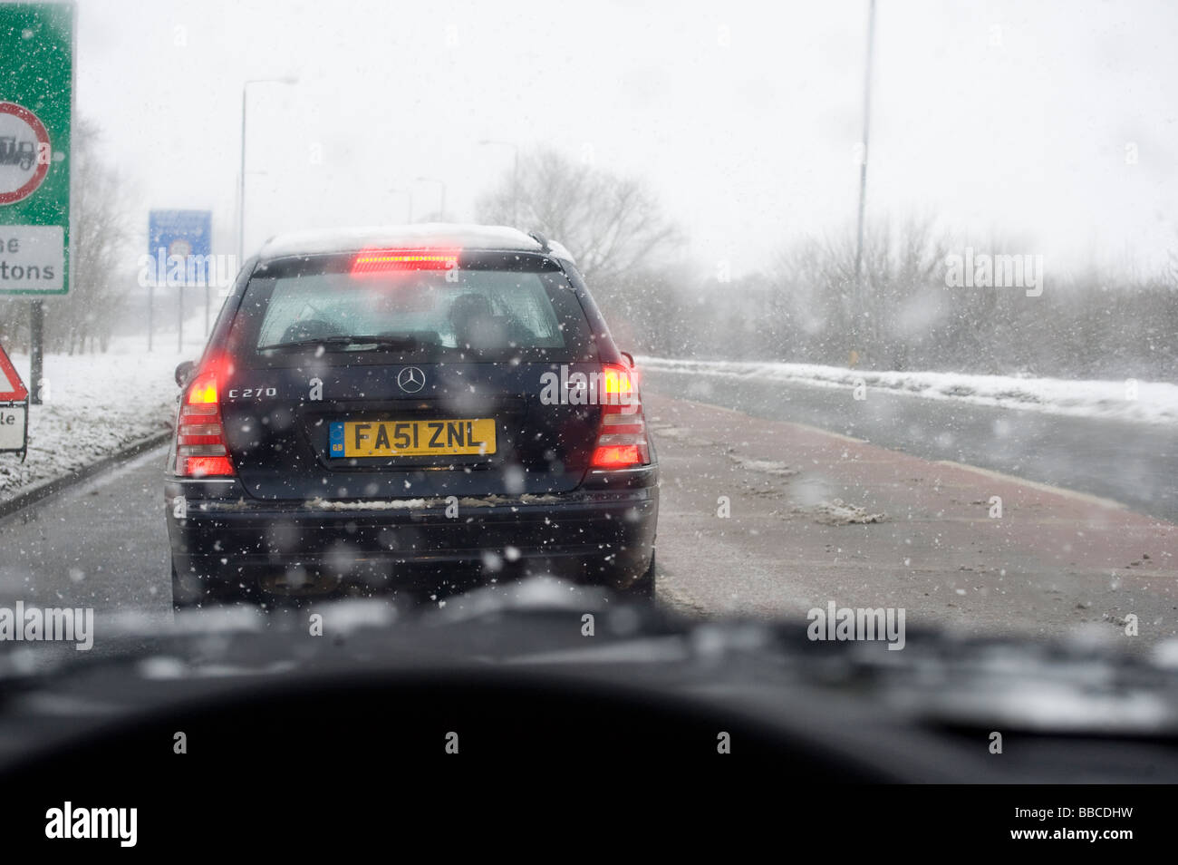 Drivers view through car windscreen hi-res stock photography and images ...