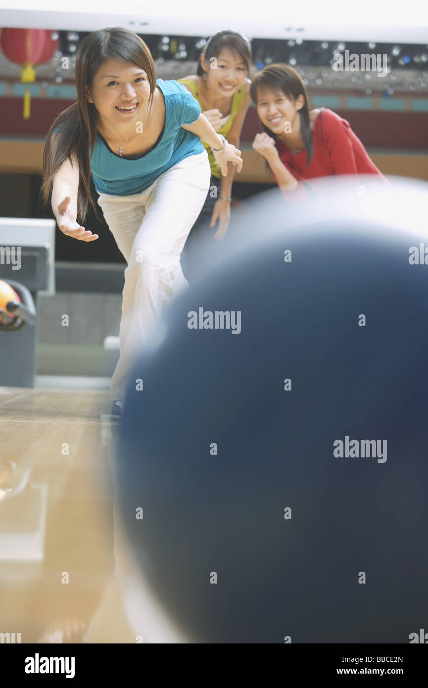 Top half bowling hi-res stock photography and images - Alamy