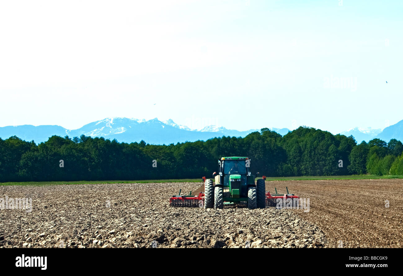 Plowed spring farm field hi-res stock photography and images - Alamy
