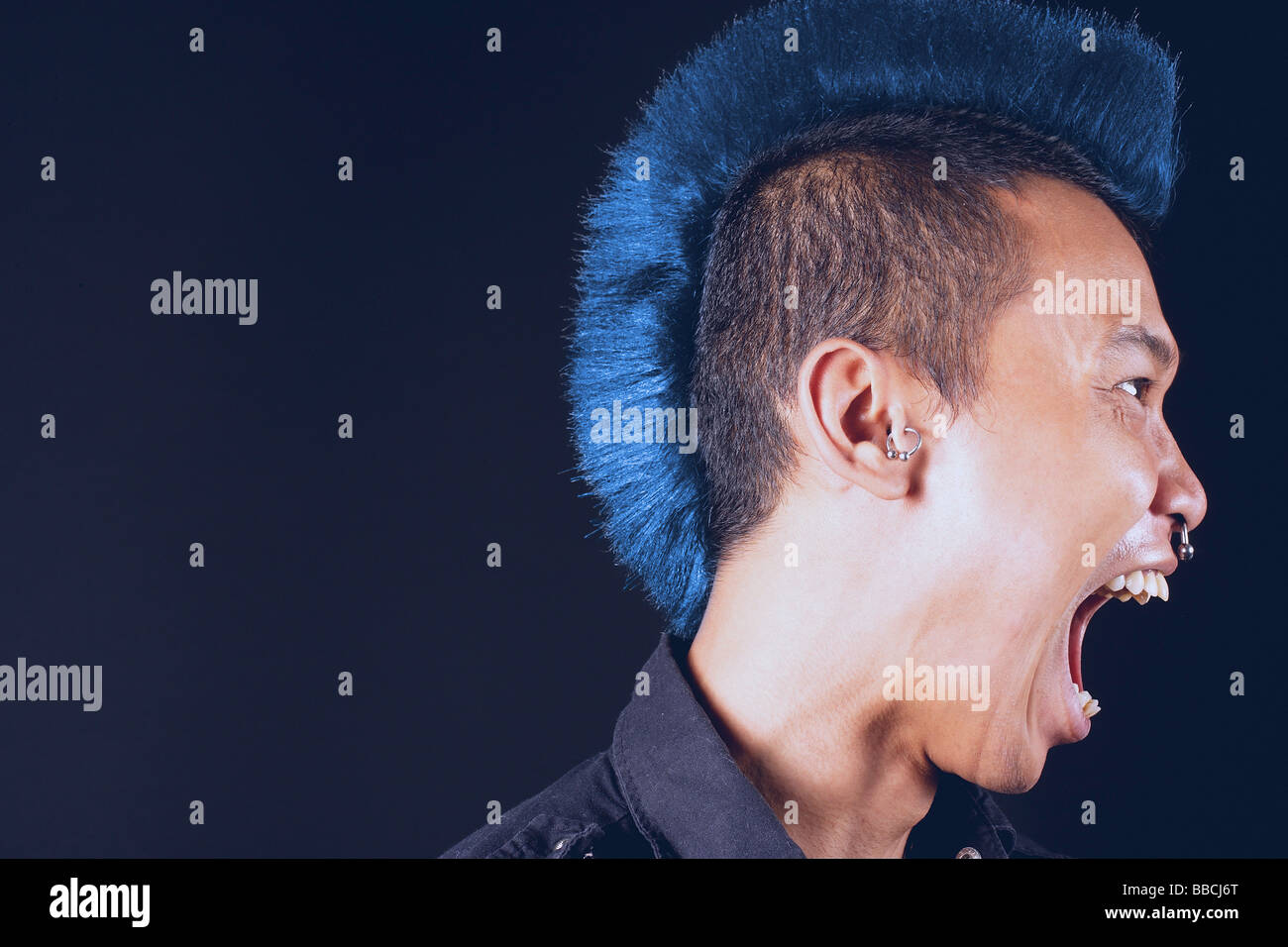 Mohawk man hi-res stock photography and images - Alamy