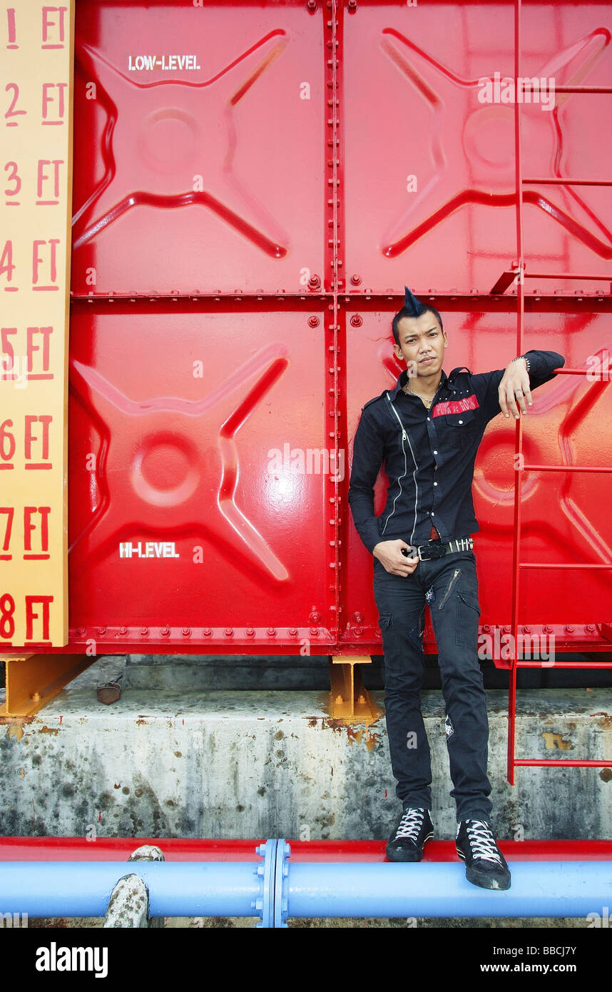 Mohawk man hi-res stock photography and images - Alamy