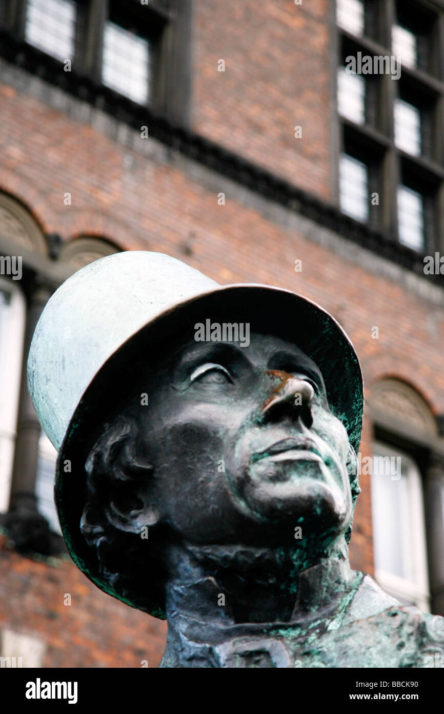 Hans christian andersen statue copenhagen hi-res stock photography and ...