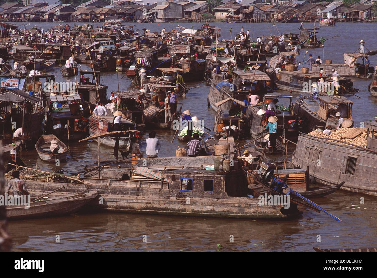 Vietnam, Can Tho, Hau river, Floating market Stock Photo - Alamy