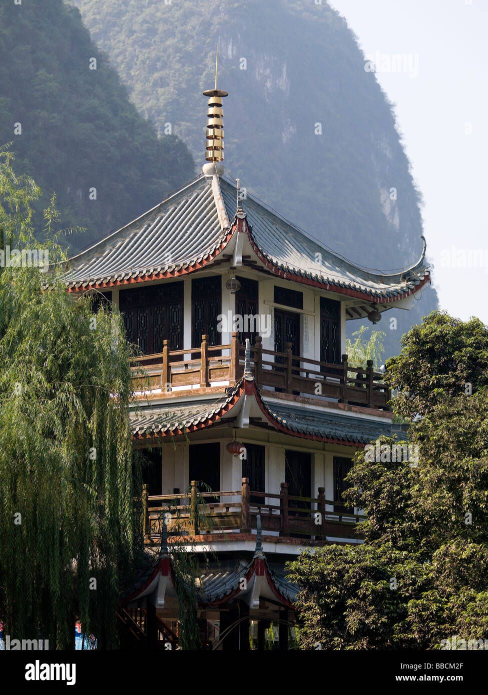 Asian building hi-res stock photography and images - Alamy