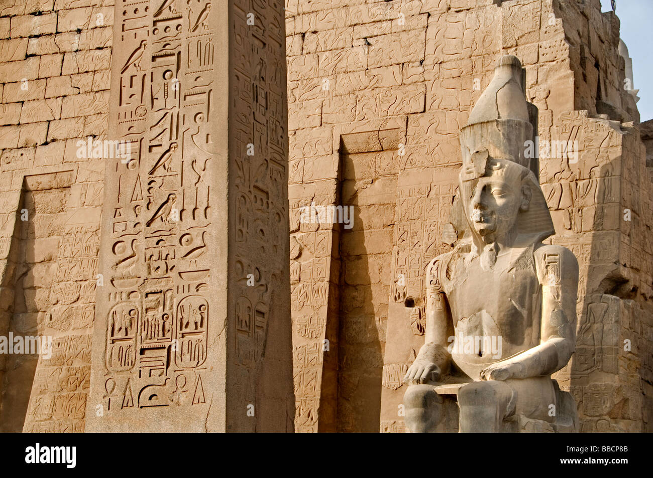 The funeral temple of pharaoh ramses ii hi-res stock photography and ...