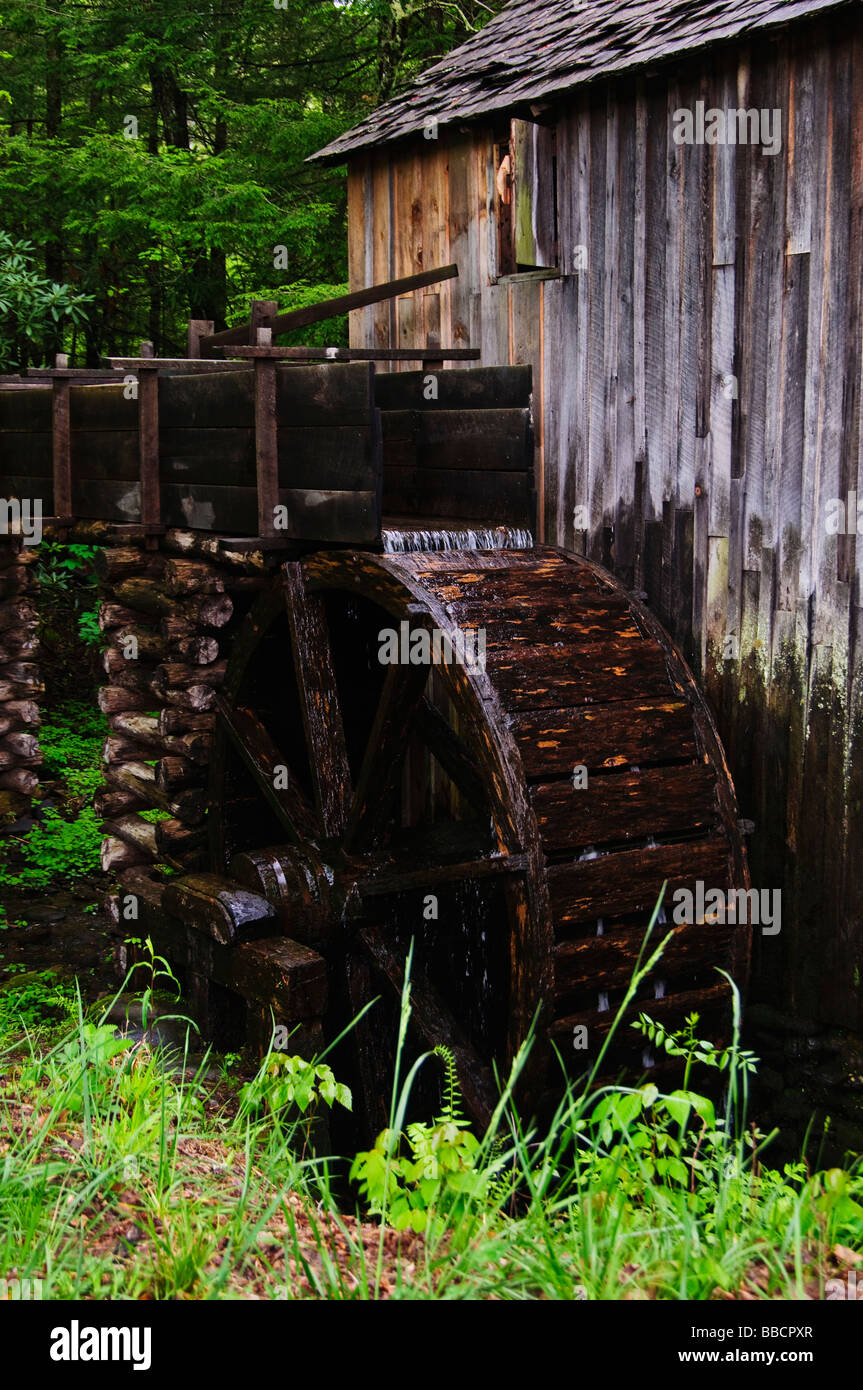 Garden and watermill hi-res stock photography and images - Alamy