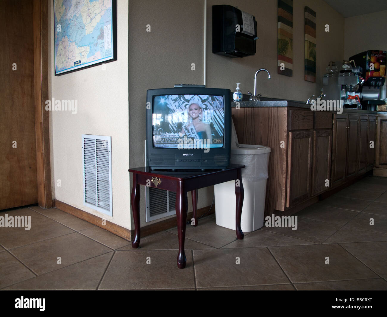 Motel tv hi-res stock photography and images - Alamy