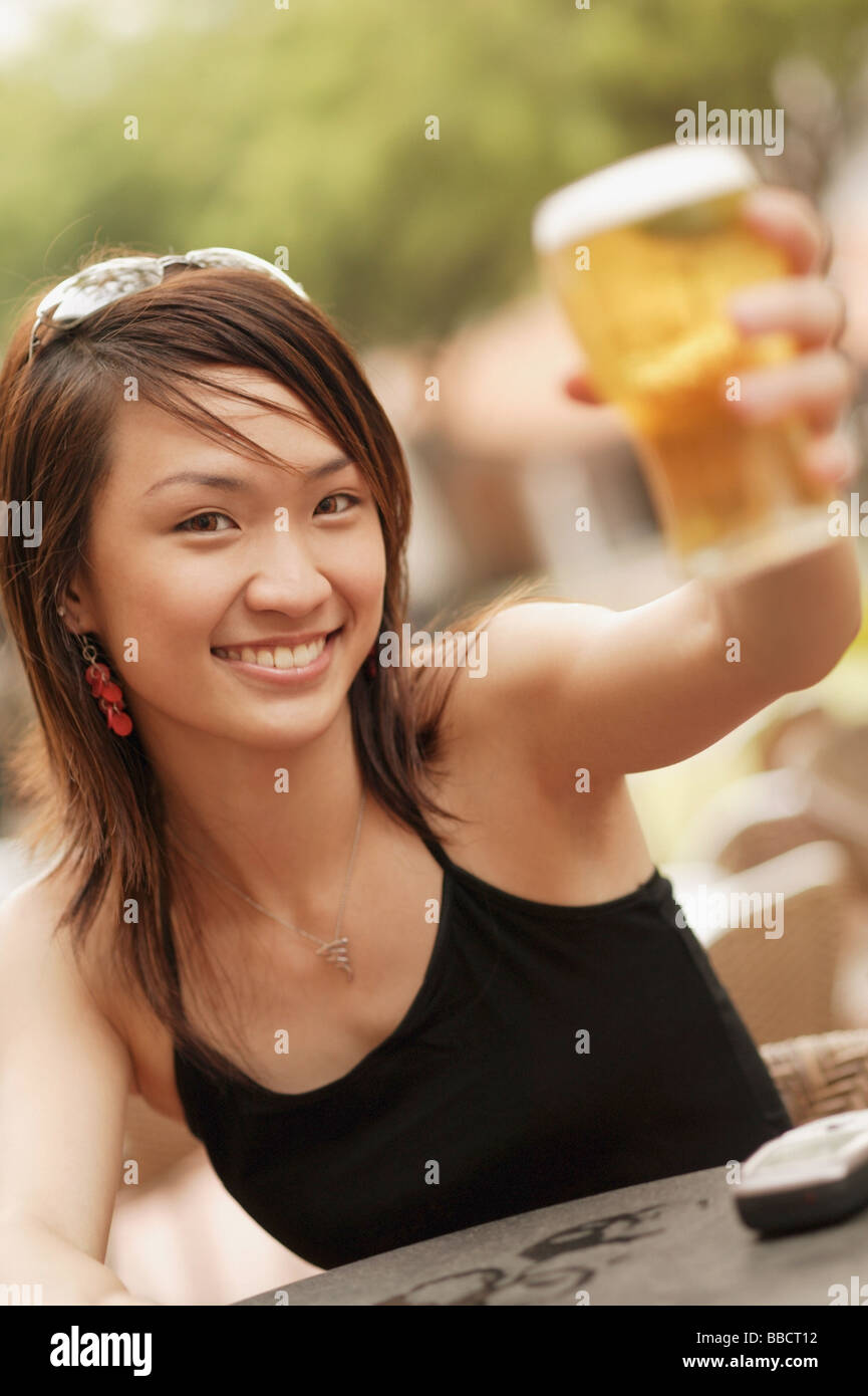 Raising a glass hi-res stock photography and images - Alamy