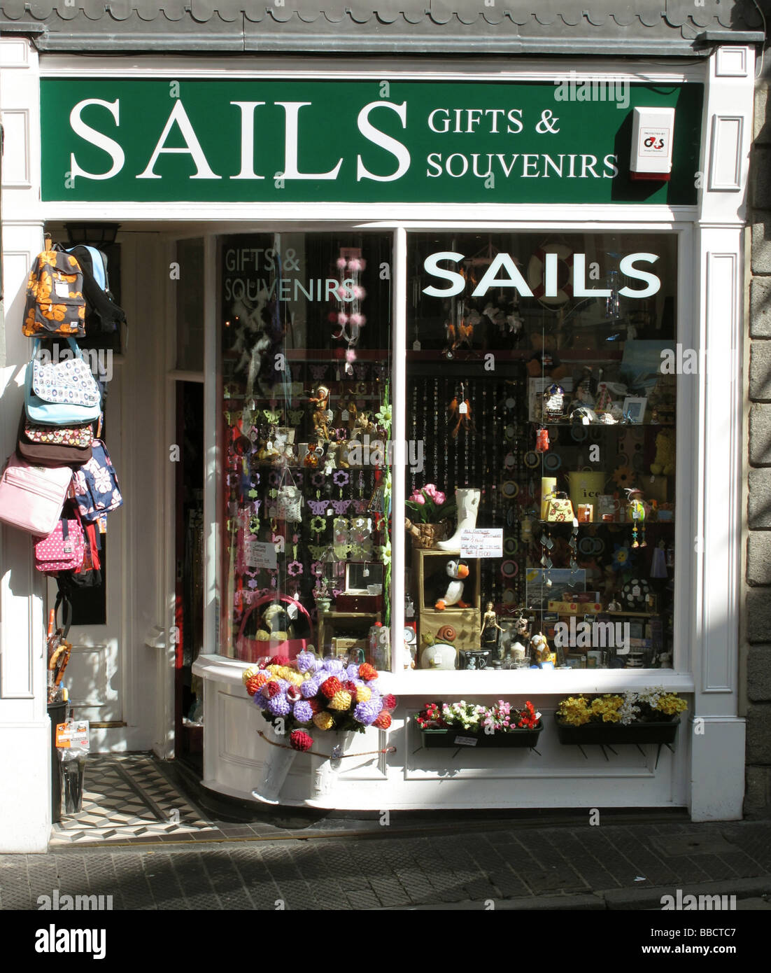 Shopping in st peter port hi-res stock photography and images - Alamy