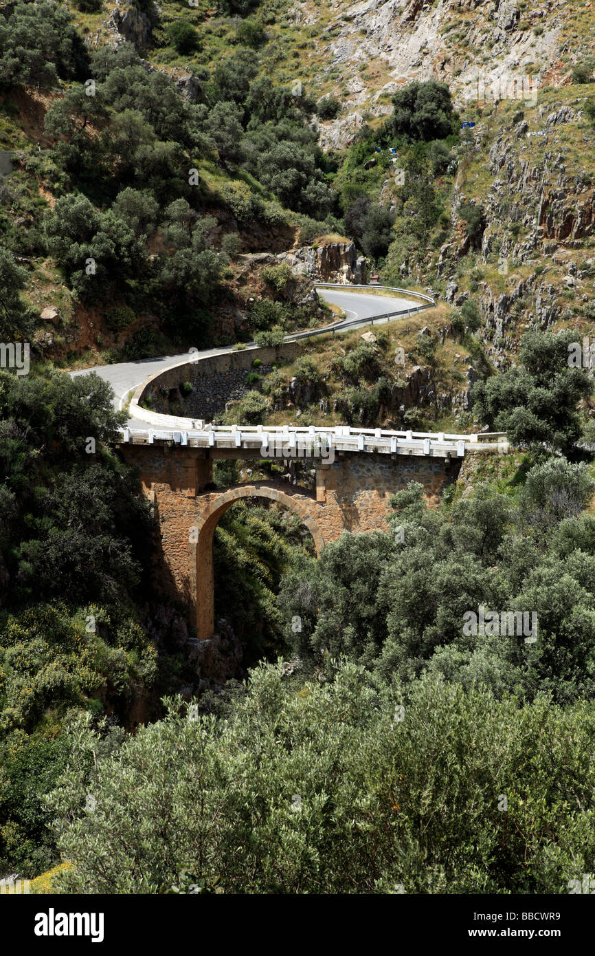 Zig zag bridge hi-res stock photography and images - Alamy