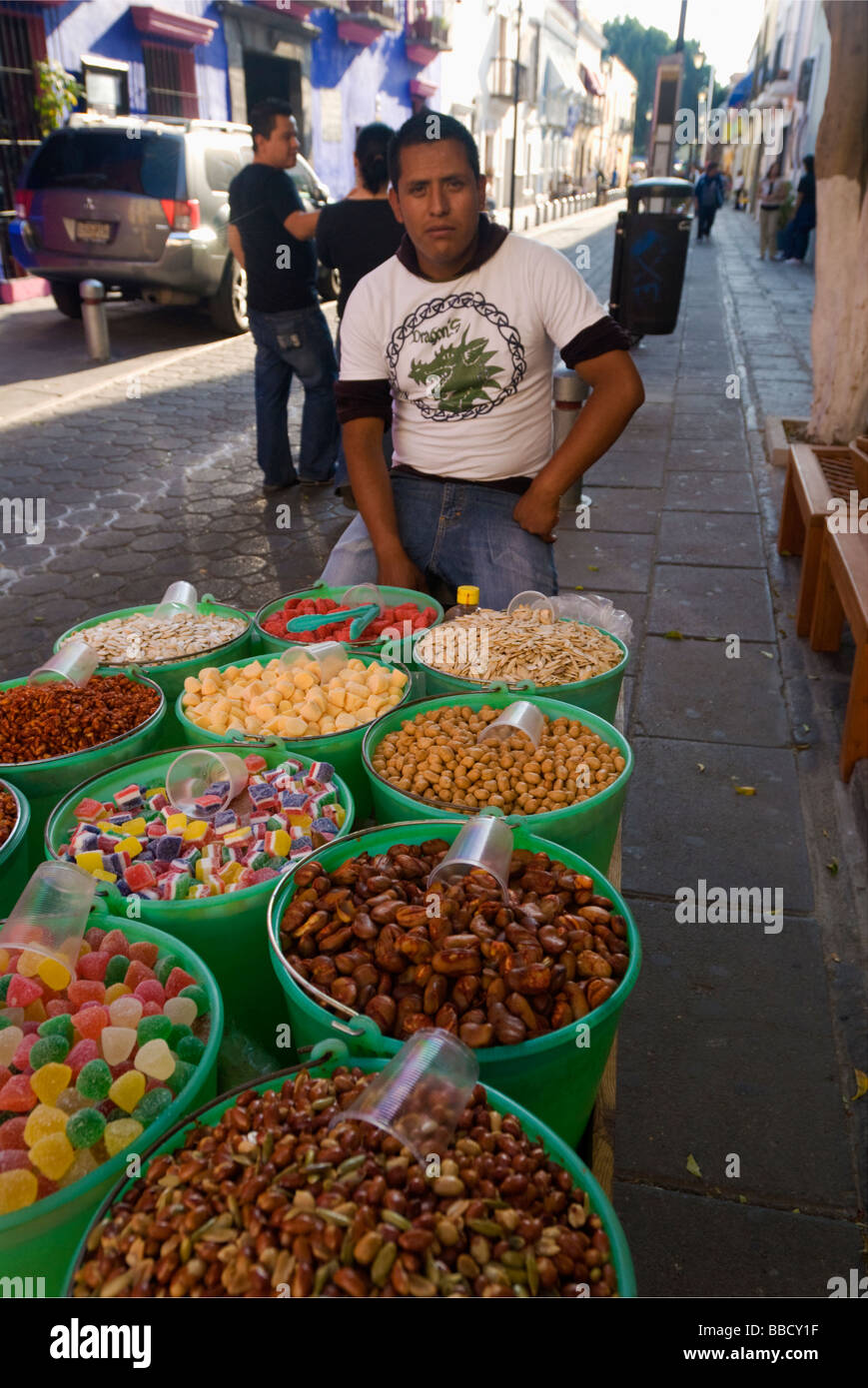 Selling candies hi-res stock photography and images - Alamy
