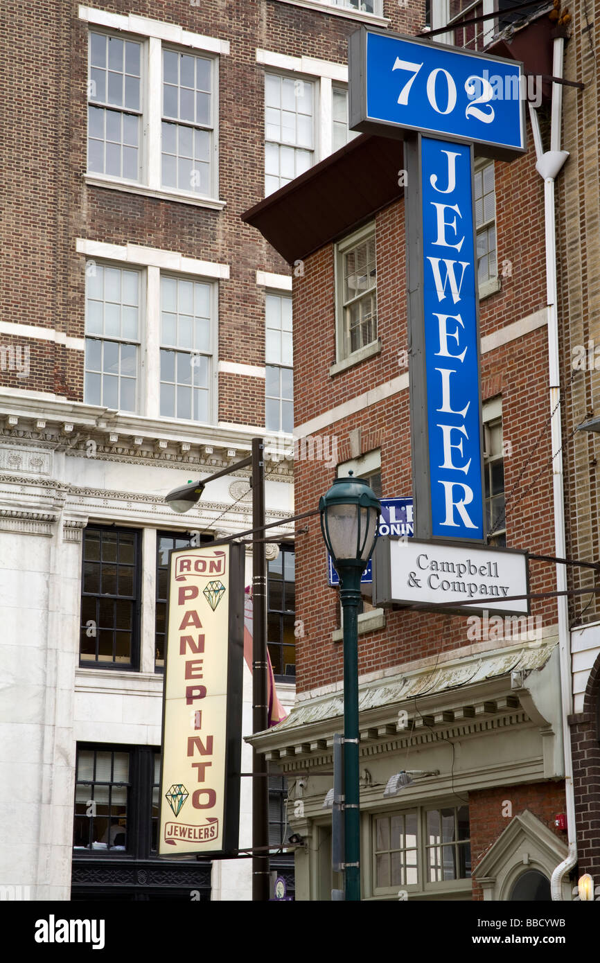 Jewelers row hi-res stock photography and images - Alamy