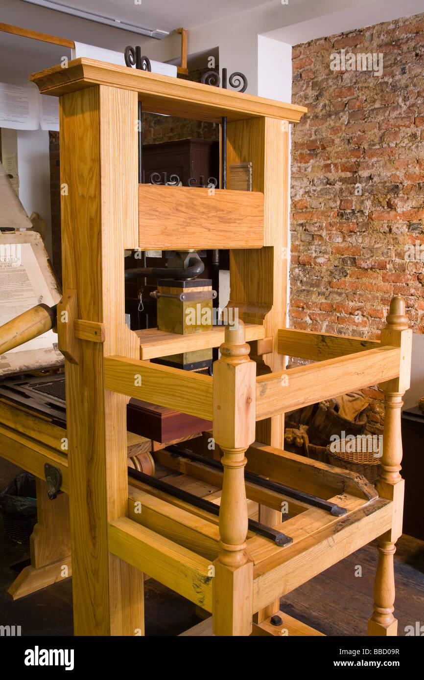 Benjamin franklin print shop hi-res stock photography and images - Alamy