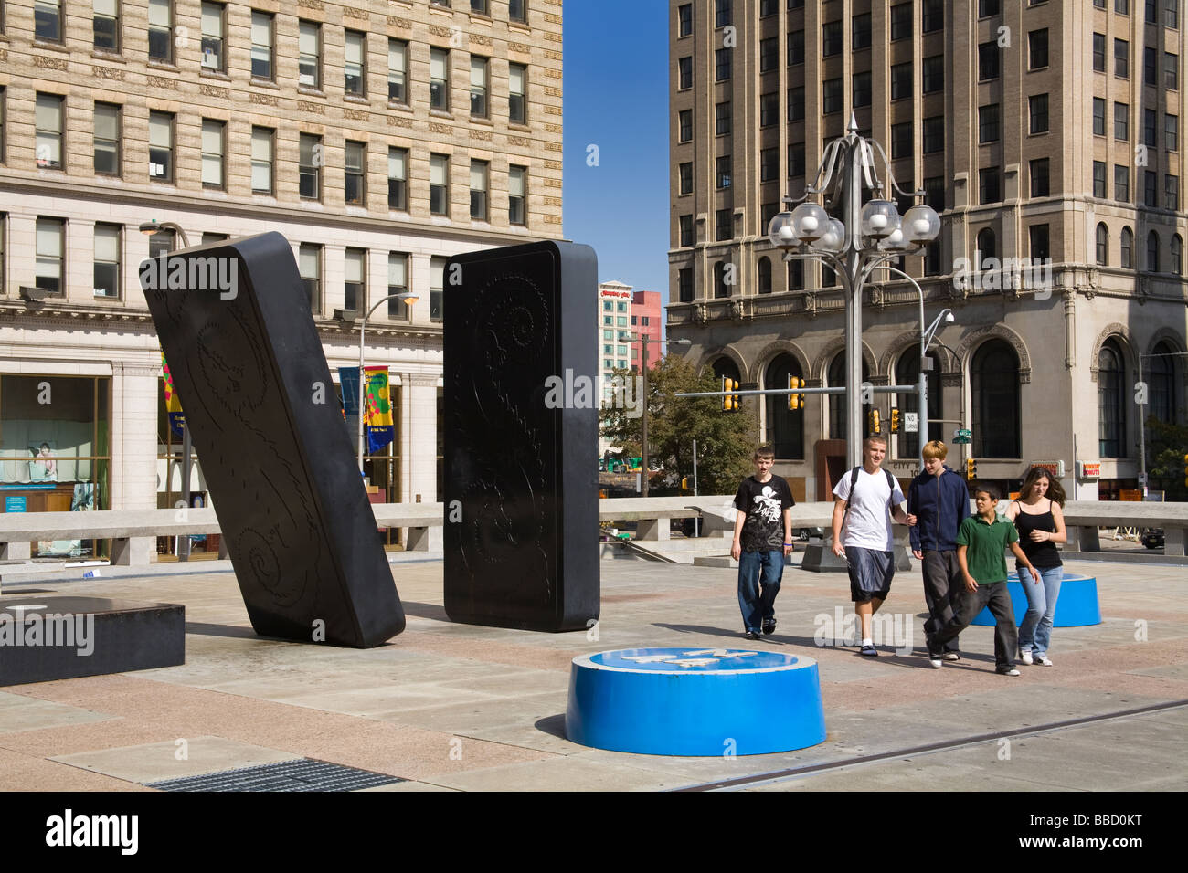 Philadelphia municipal services building hi-res stock photography and ...