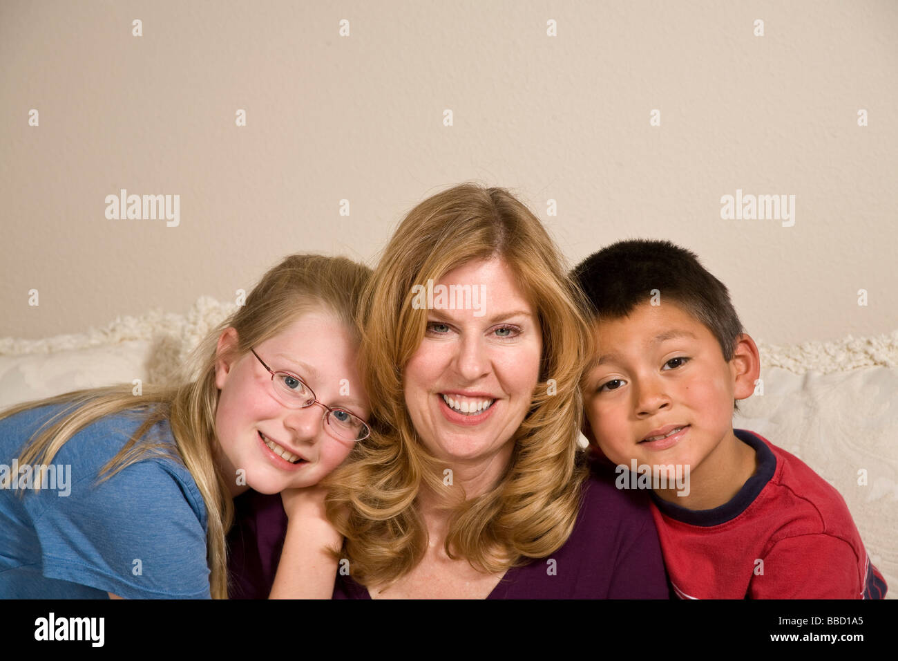 6 year old girl with 11 year old boy hi-res stock photography and ...