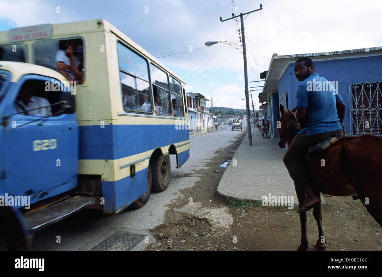 Two contrasting modes of transport in Cuba Stock Photo - Alamy