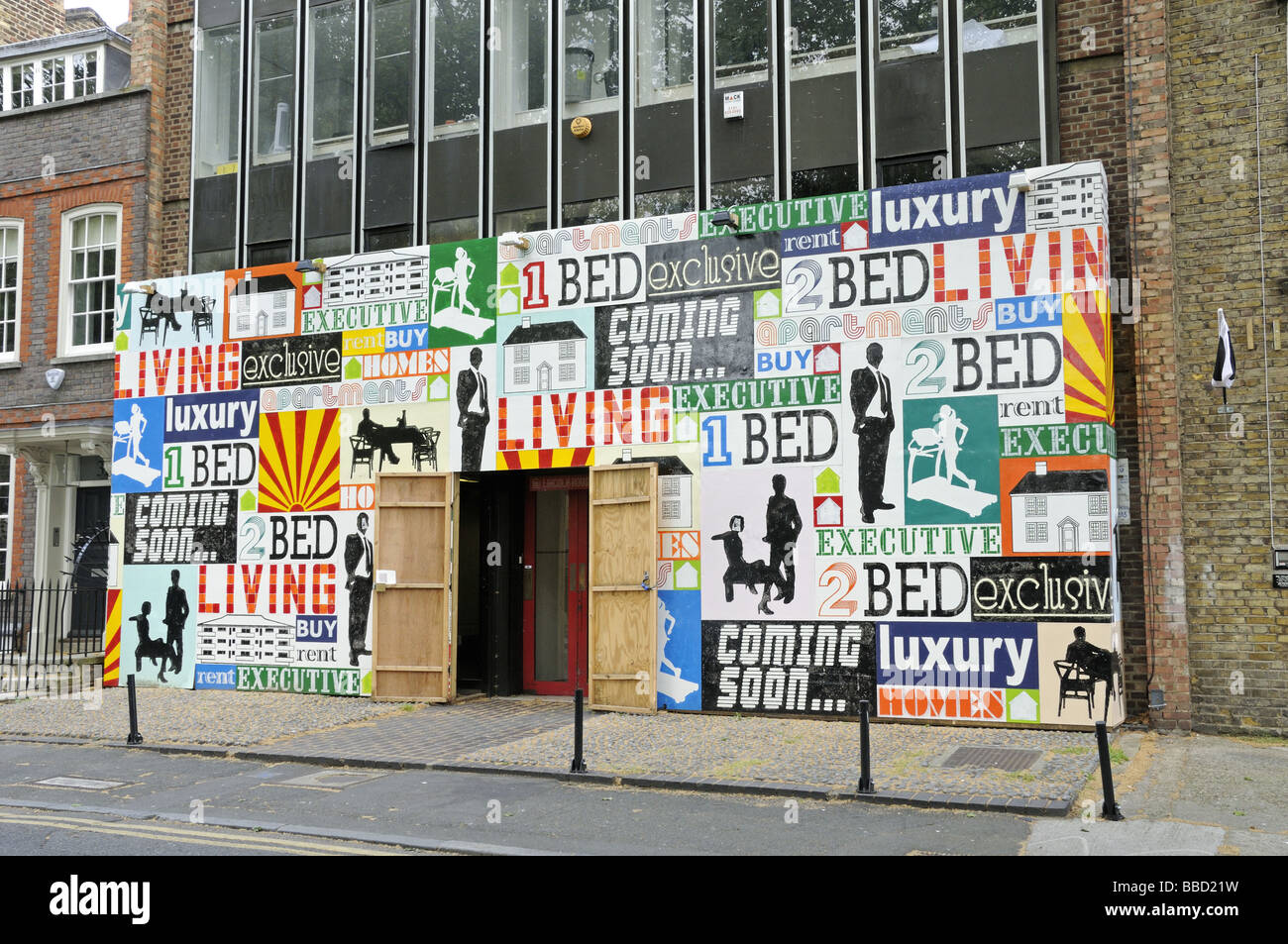 Hoxton square hi-res stock photography and images - Alamy