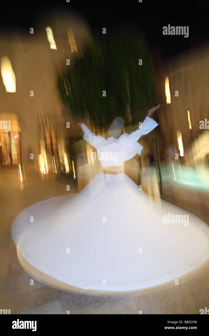 Syrian kurds dance hi-res stock photography and images - Alamy