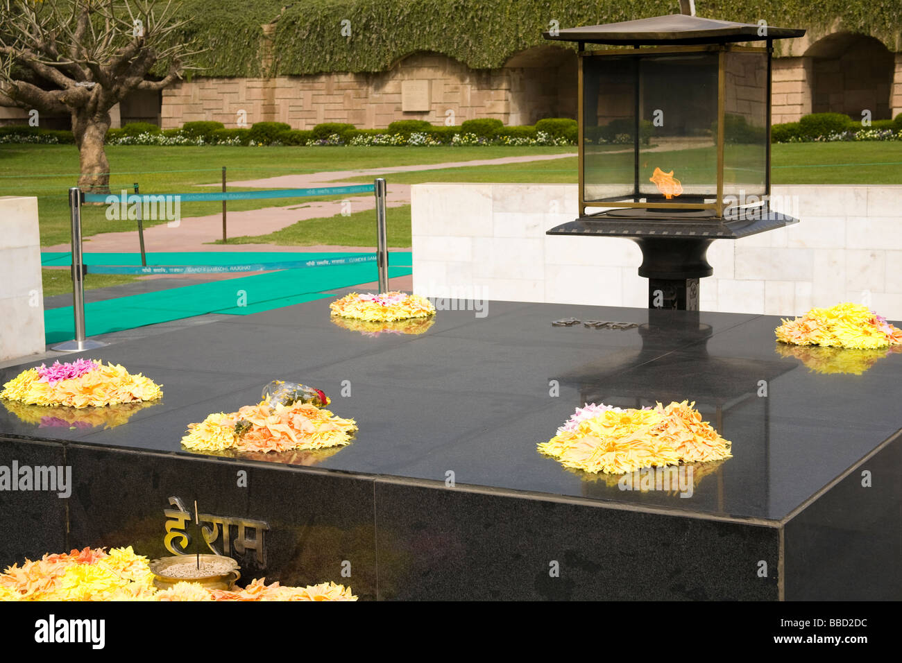 Raj Ghat Memorial to Mahatma Gandhi, New Delhi, Delhi, India Stock ...