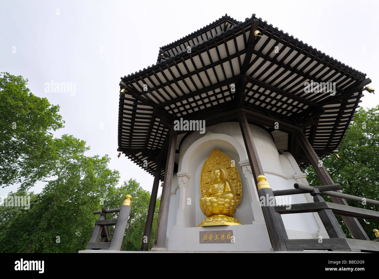 Peace Pagoda Battersea Park London England UK Stock Photo - Alamy