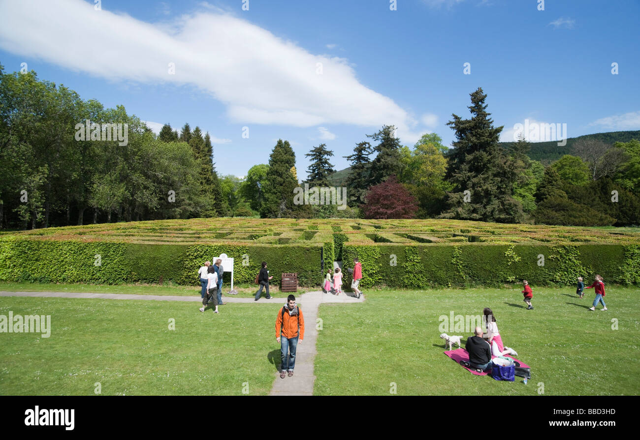 Scottish castle maze hi-res stock photography and images - Alamy