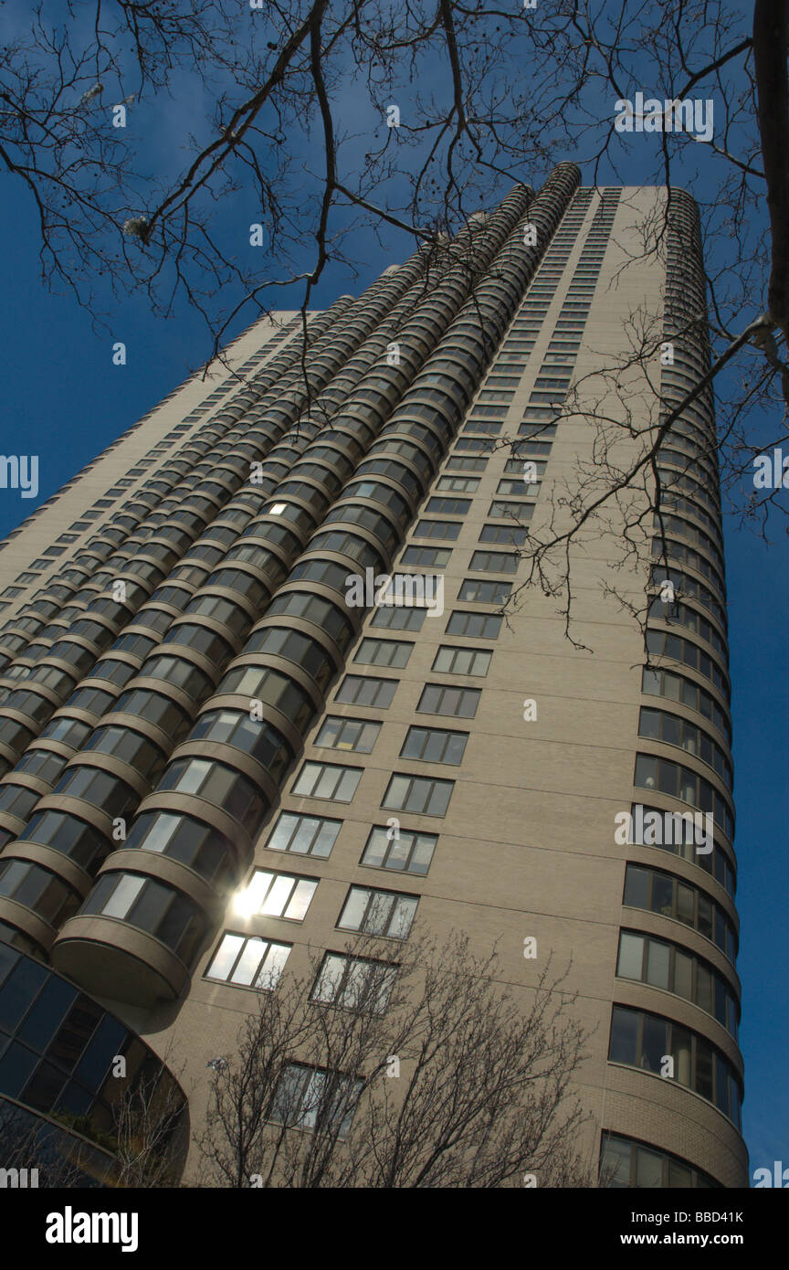 New York apartment high-rise Stock Photo - Alamy