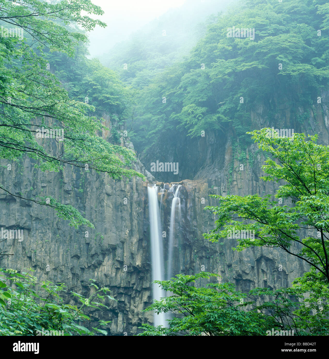 Naena falls hi-res stock photography and images - Alamy