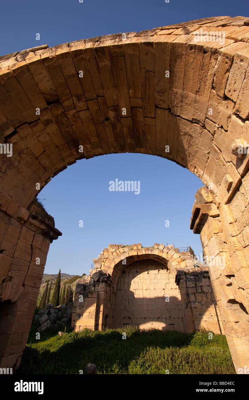 Arches and ancient buildings at Hierapolis in Turkey Stock Photo - Alamy