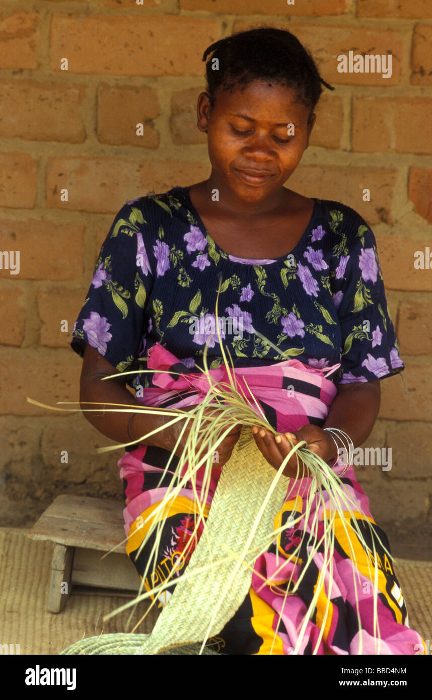 Nyanja woman lake niassa mozambique Stock Photo - Alamy