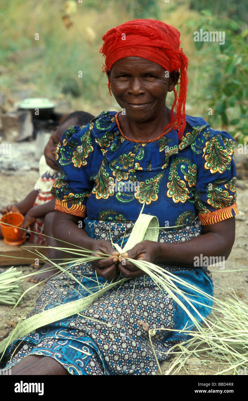 Nyanja woman lake niassa mozambique Stock Photo - Alamy