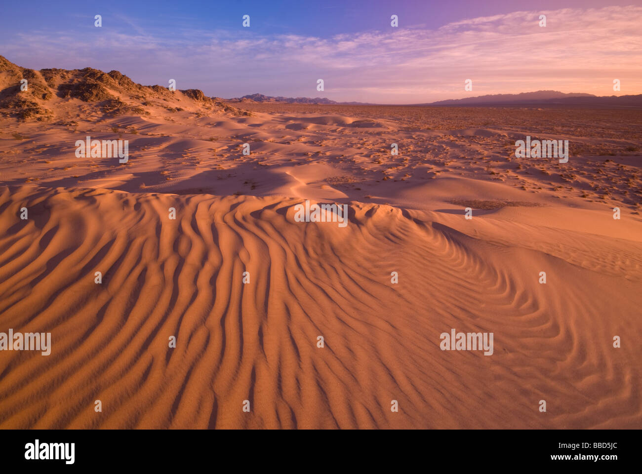 Cadiz dunes landscape at mojave desert hi-res stock photography and ...