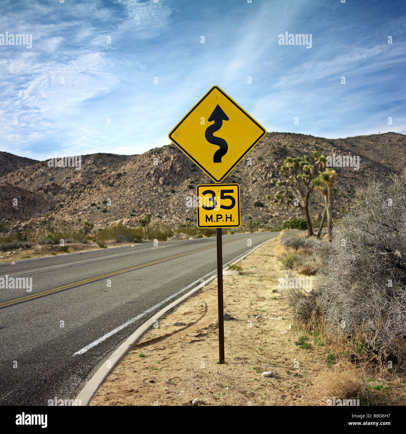 Desert sign tumble weed hi-res stock photography and images - Alamy