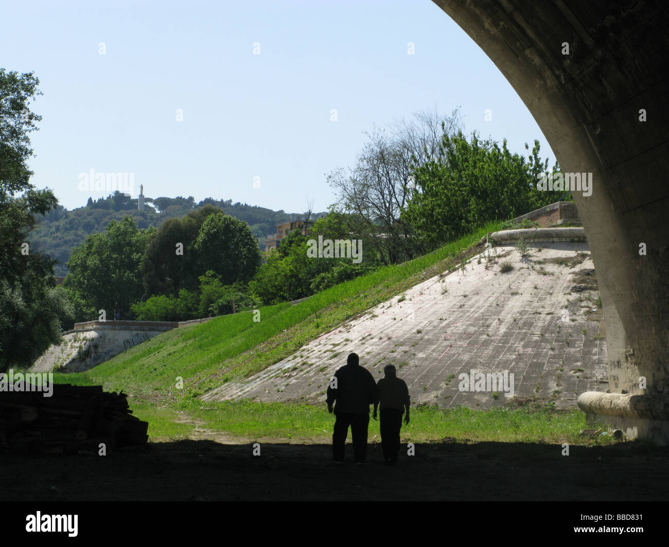 Silhouette two people walking bridge hi-res stock photography and ...