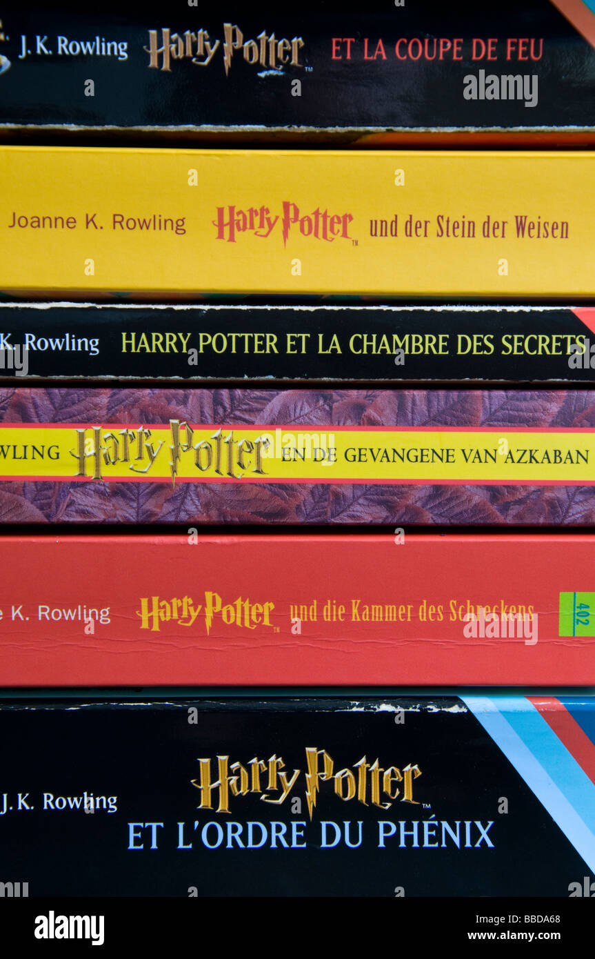 Harry potter books stack hi-res stock photography and images - Alamy