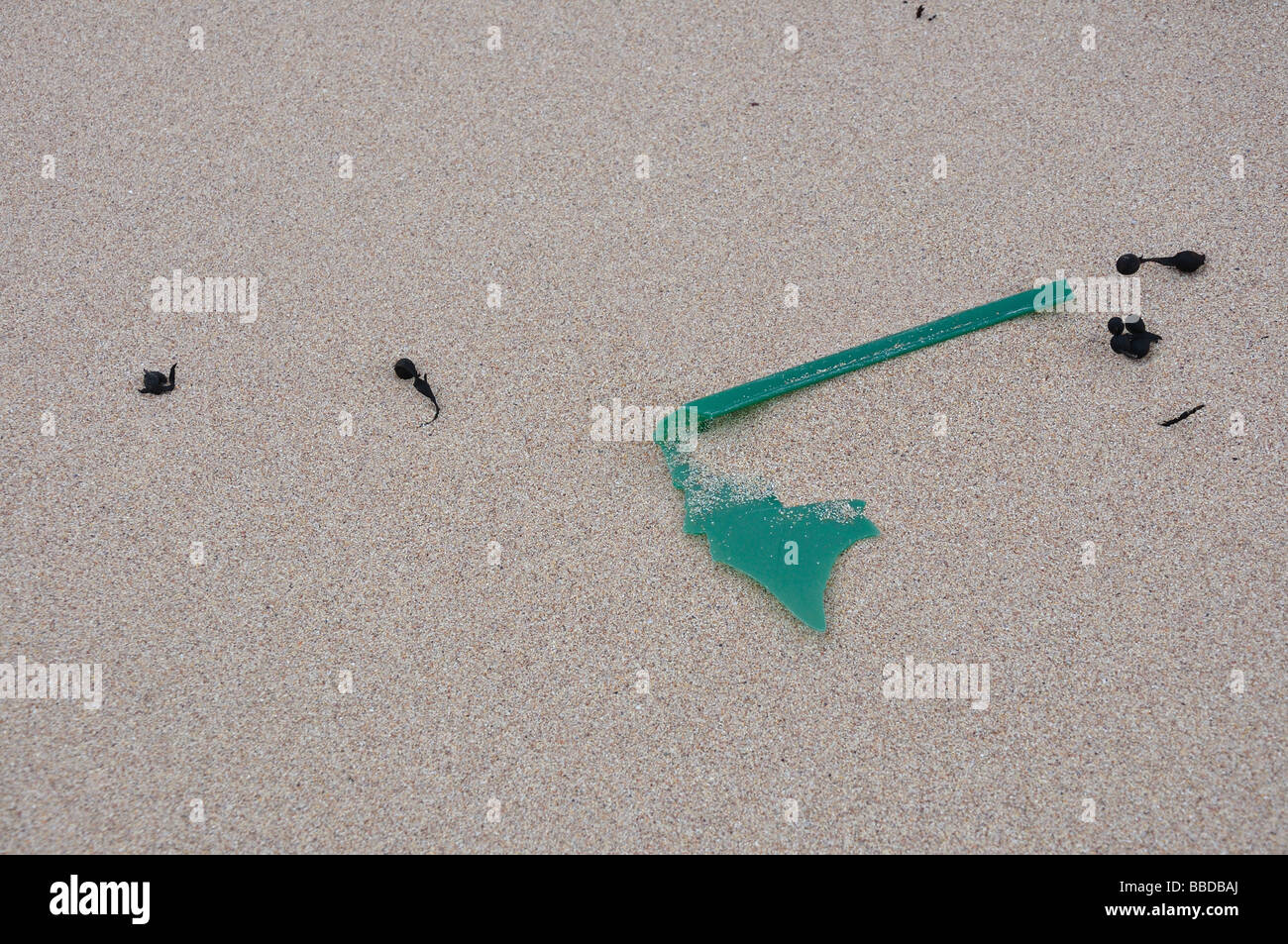 Flotsam beachcombing hi-res stock photography and images - Alamy