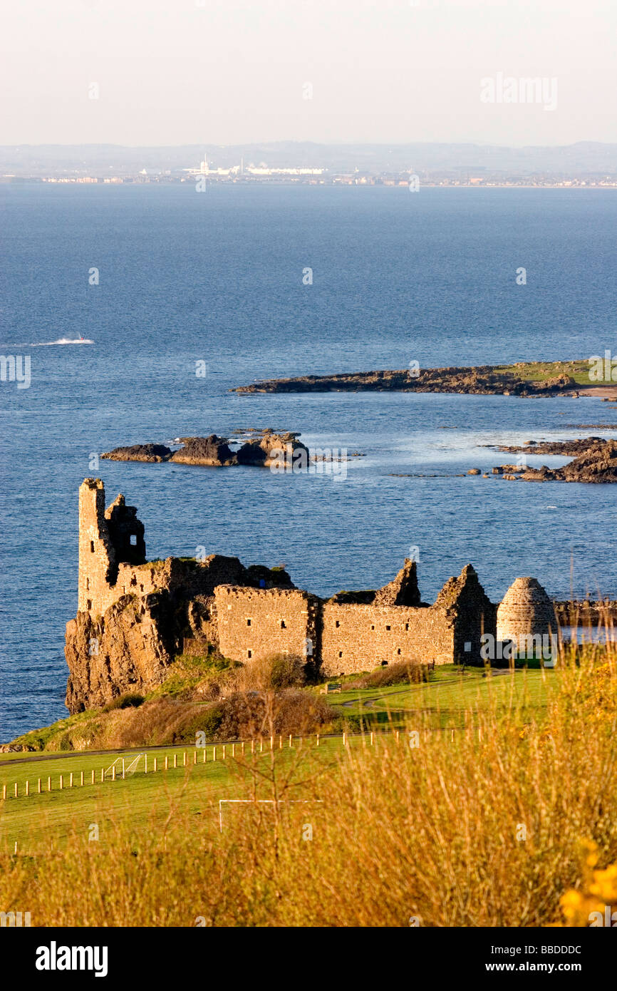 Dunure castle sunset in south hi-res stock photography and images - Alamy